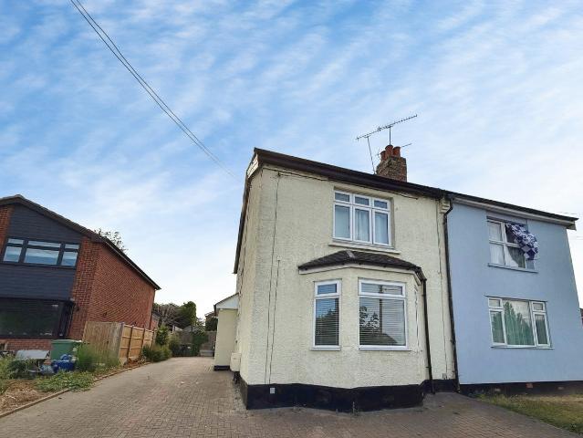 apartment for rent in Mountnessing Road, Billericay, CM12