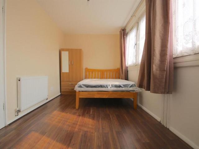 apartment for rent in Moody Street, E1 4DD