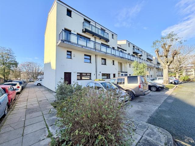 apartment for rent in Madden Road, Plymouth