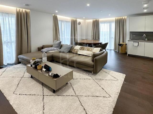 apartment for rent in Malthouse Road, SW11 7BX