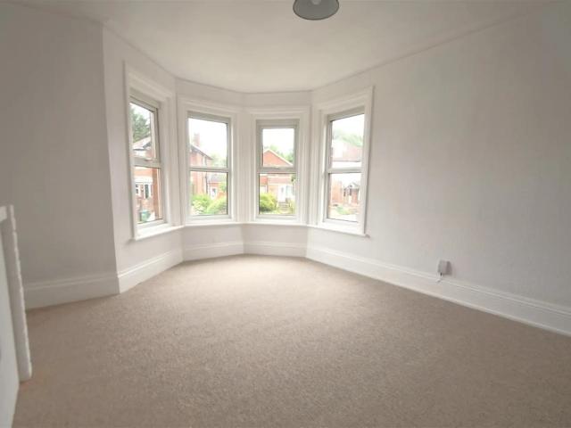 apartment for rent in Manor Farm Road Southampton SO18 1NQ