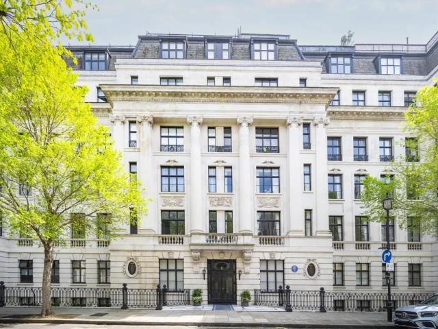 apartment for rent in Mansfield Street, Marylebone, London