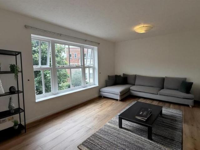 apartment for rent in Mapeshill Place, NW2 5LA