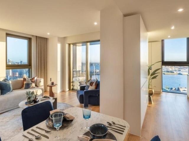 1 bedroom flat to rent on March Wall, London