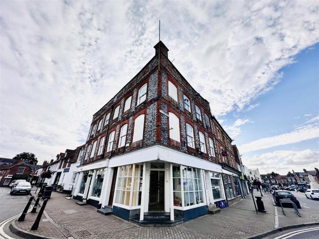 apartment for rent in Market Place, Wantage