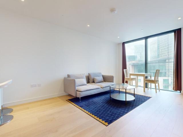 1 bedroom flat to rent on Marsh Wall, London