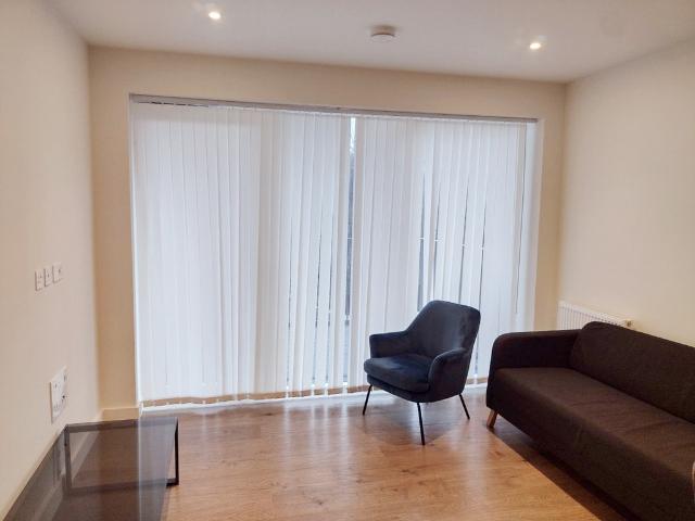 2 bedroom flat to rent on Mary Neuner Road, London
