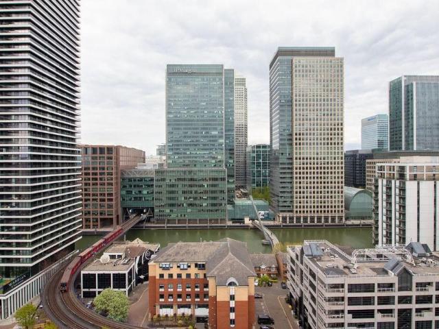apartment for rent in Mastmaker Road, E14 9AJ