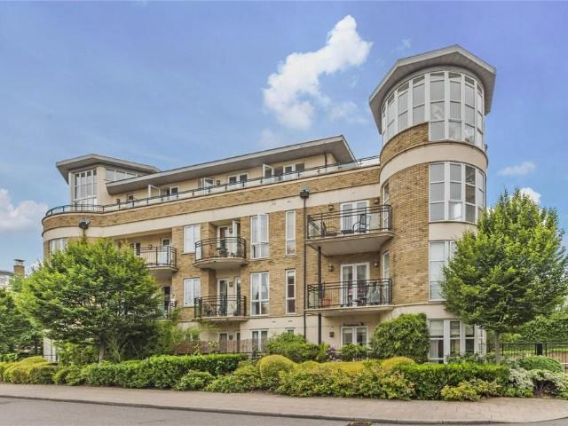 apartment for rent in Melliss Avenue, TW9 4BS