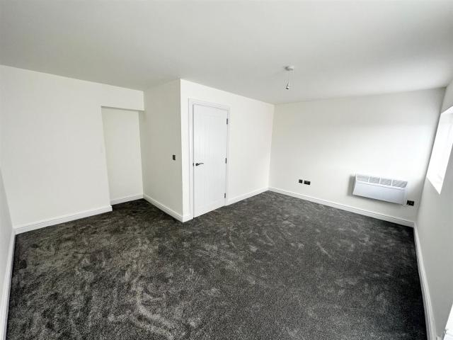 apartment for rent in Mersey View, Brighton Le Sands, Liverpool, L22 6AB