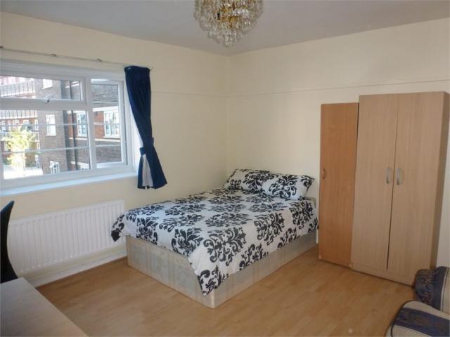 apartment for rent in Mile End, London