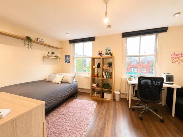 apartment for rent in Mile End Road, E1 4LJ