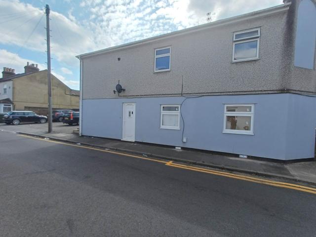 apartment for rent in Mill Road, Erith, DA8 1HW
