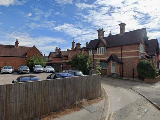 apartment for rent in Milton Road, RG40 1DE