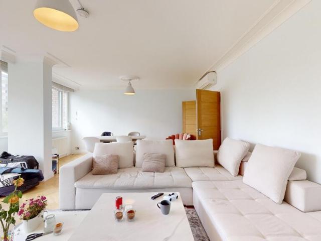 4 bedroom flat to rent on Norfolk Crescent, London