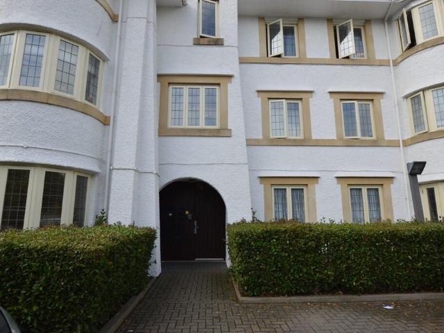 apartment for rent in Norwood Green Road, UB2 4LA