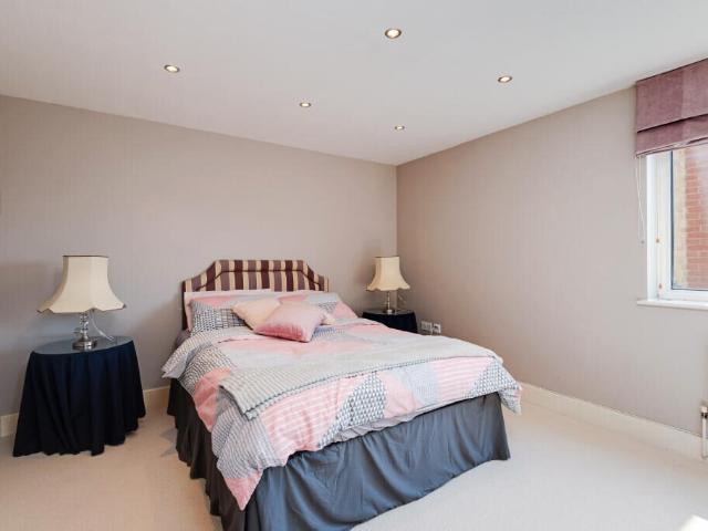 apartment for rent in North Bank, NW8 8UN