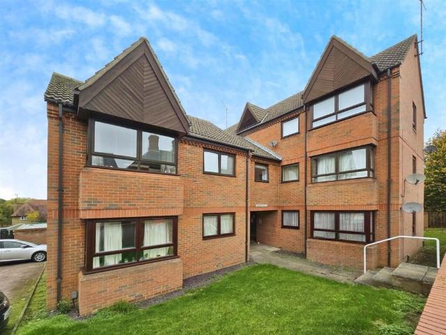 apartment for rent in North Street, NN10 6BU