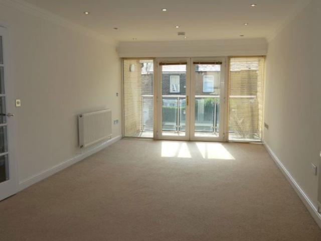 apartment for rent in Northfield Court, Crookes, Sheffield, S10 1QR