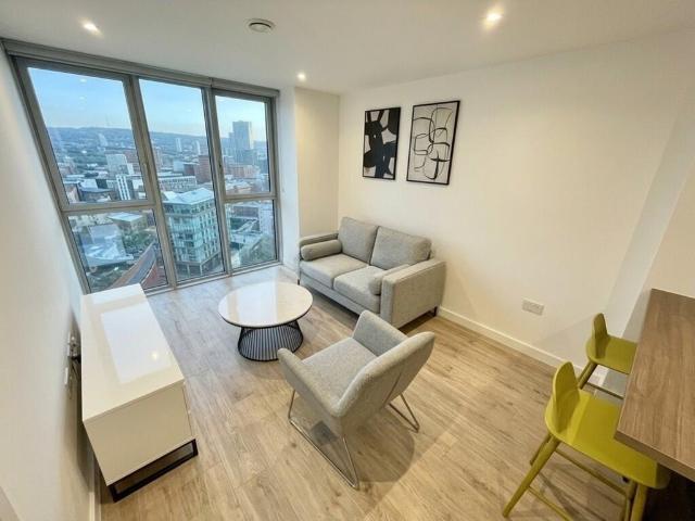 1 bedroom flat to rent on New Bailey Street, Salford