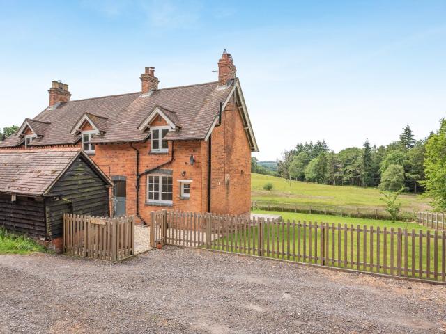 apartment for rent in Newbury Berkshire RG20 9RJ Highclere Park, Highclere