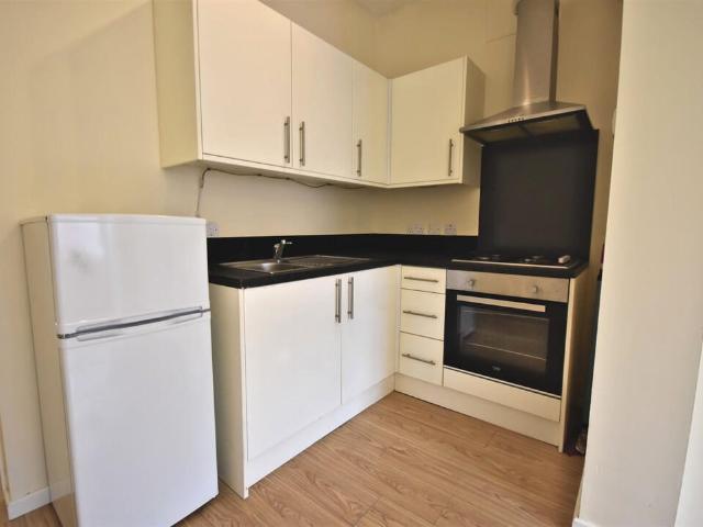 apartment for rent in Newdigate Road, CV6 5ES
