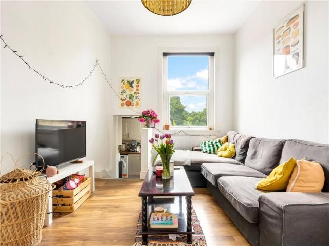 apartment for rent in Nightingale Road, E5 8NB