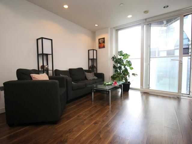 apartment for rent in Number One Media City UK Salford Quays M50