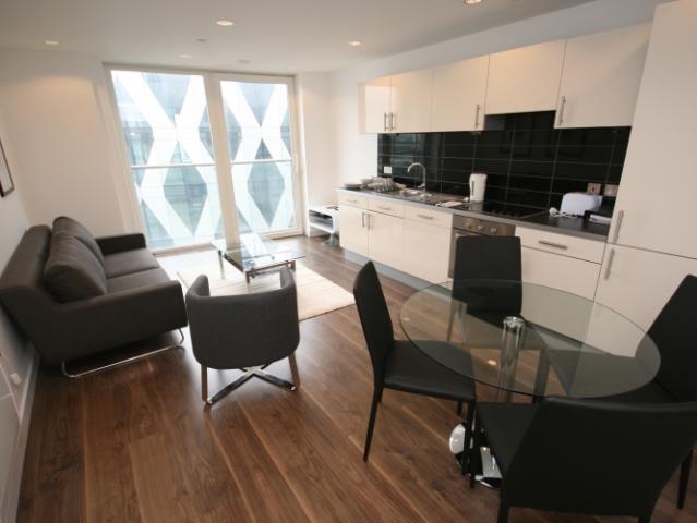 apartment for rent in Number One Media City UK Salford Quays M50