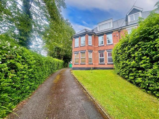 apartment for rent in Snowdon Road, BH4 9HL