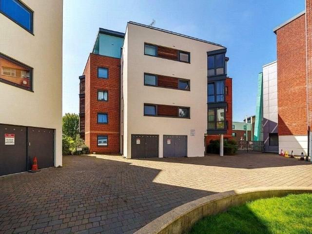 apartment for rent in Southwell Park Road, GU15 3GL