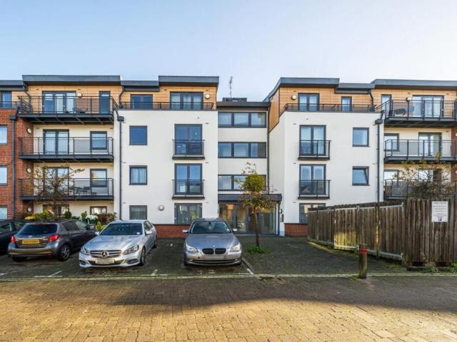 apartment for rent in Southern Road, GU15 3GG
