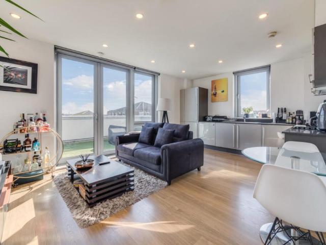 apartment for rent in Salton Square, E14 7GJ