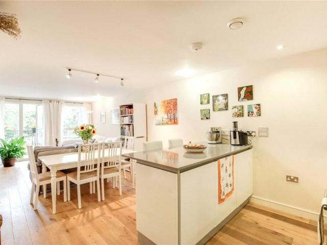 apartment for rent in Seren Park Gardens, SE3 7RR