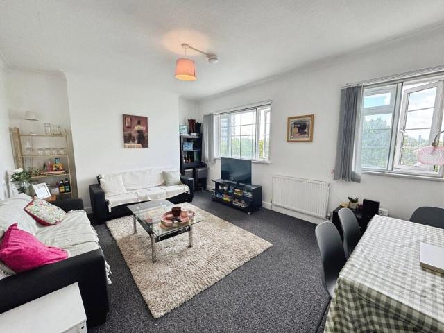 apartment for rent in Shoot Up Hill, NW2 3PE