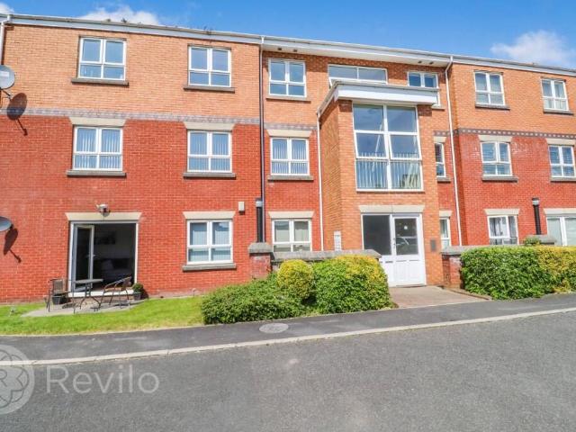 apartment for rent in Skiddaw Close, M24 5RY