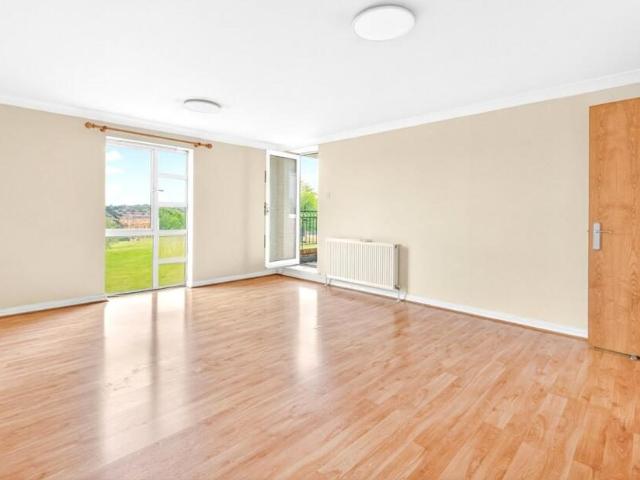 apartment for rent in Sparkford Gardens, N11 3GS