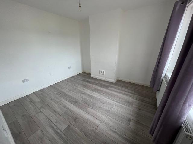 apartment for rent in Spikes Bridge Road, Southall