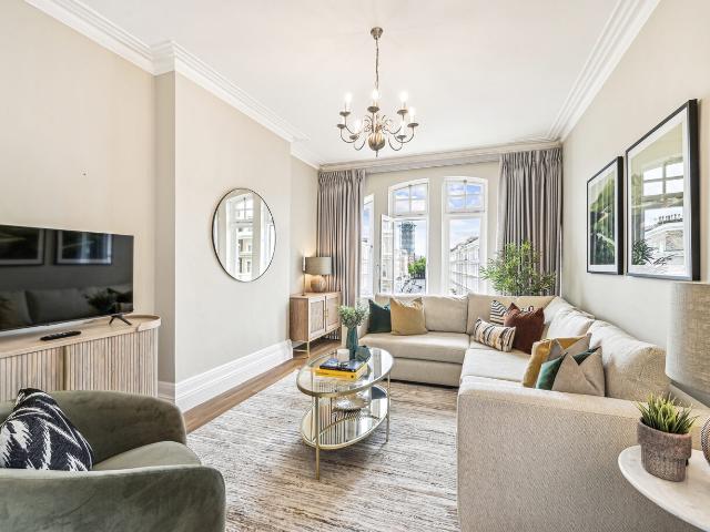 apartment for rent in St George’s Court, Gloucester Road, South Kensington SW7
