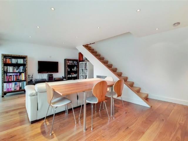 apartment for rent in St Giles High Street, WC2H 8LW