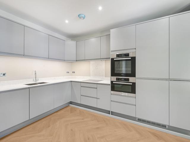 apartment for rent in ST JAMES AVENUE, W13