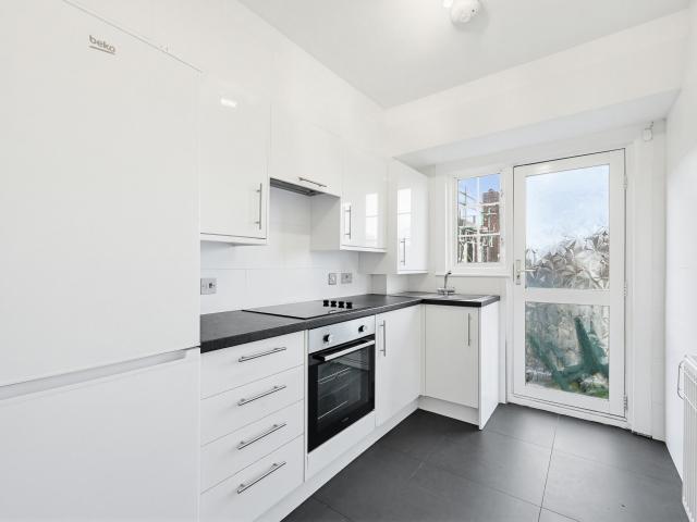 apartment for rent in St. Mark's Hill, Surbiton, Surbiton
