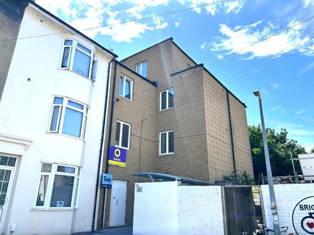 apartment for rent in St Martins Place, BN2 3LE