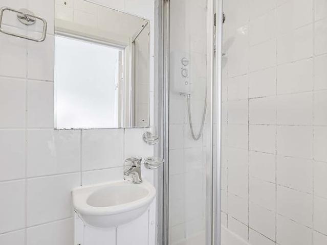 apartment for rent in St. Petersburgh Place, W2