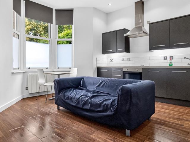 apartment for rent in Stacey Road, Roath