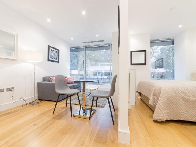 apartment for rent in Staines Road, Hounslow