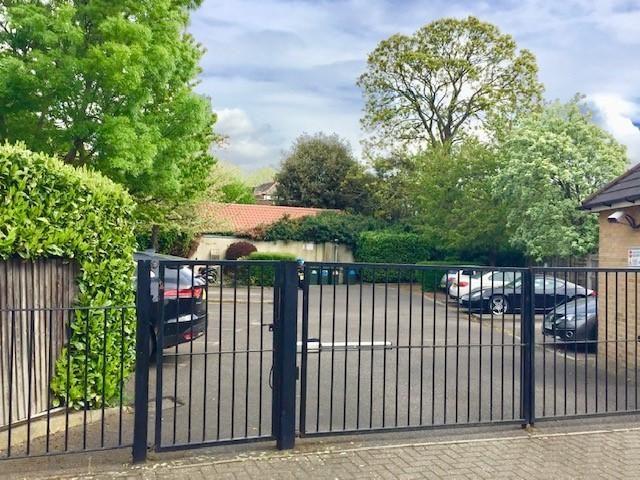 apartment for rent in Stamford Brook Avenue, W6 0YD