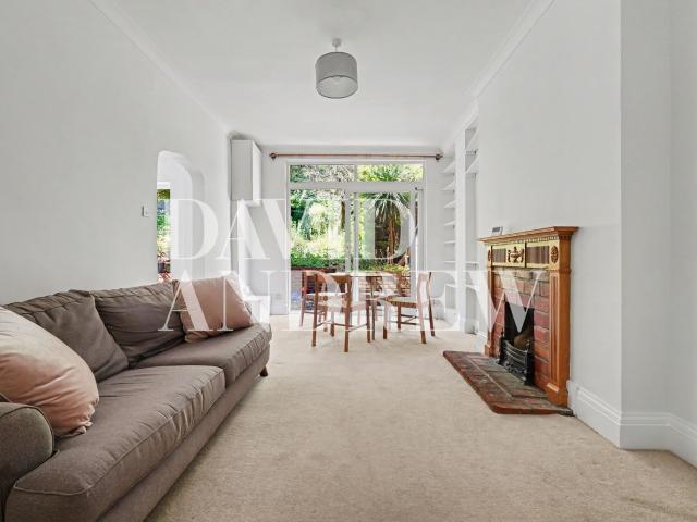 apartment for rent in Stanhope Gardens, London, N6