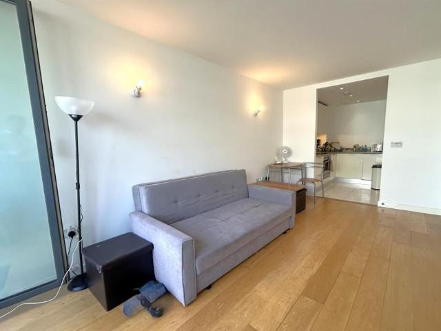 apartment for rent in Station Approach, UB3 4FE