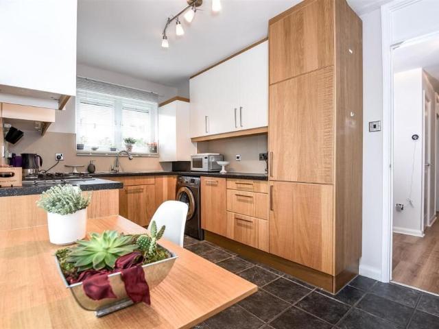 apartment for rent in Station Road, SW13 0ER